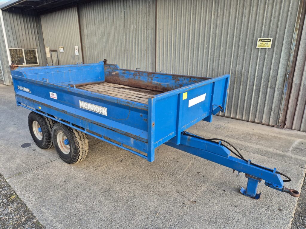 McIntosh 8 tonne tip trailer | NC Equipment